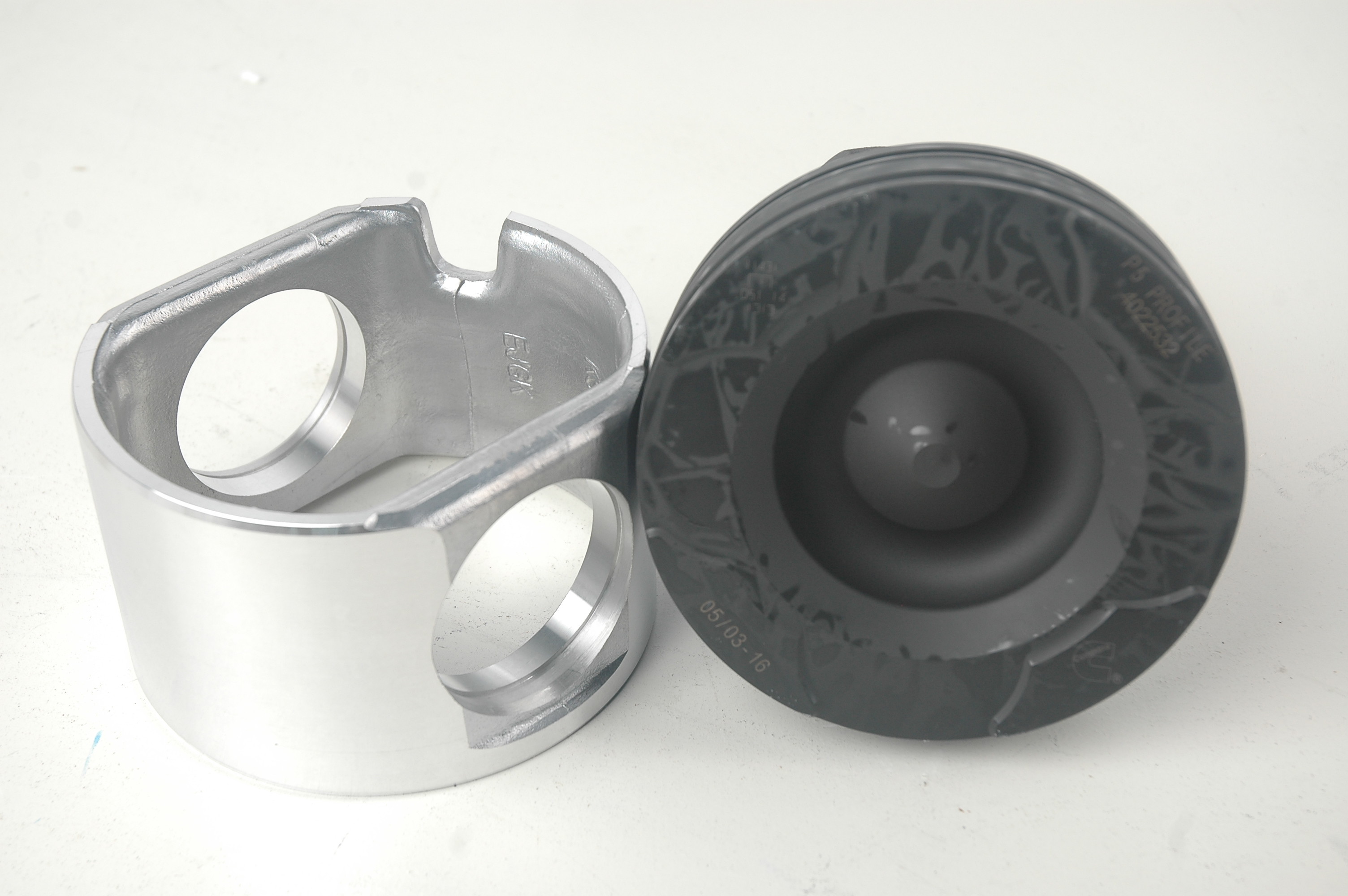 M11 Diesel Engine Parts New Forged OEM Excavator Cylinder Piston With ...